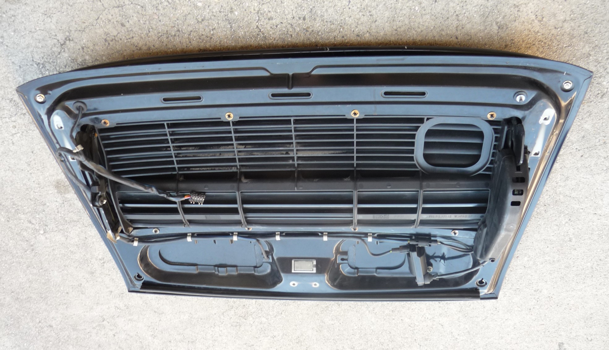 1995-1998 Porsche 911 993 Rear Trunk Deck Lid Hood 99351233302 ...