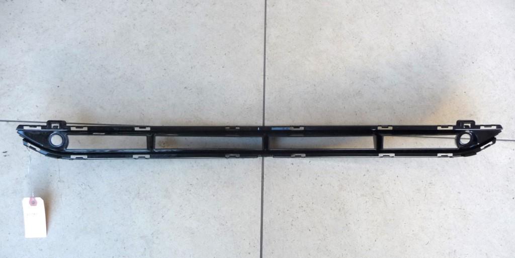 2017 Mercedes Benz C217 Coupe Front Bumper Lower Center Vent ...