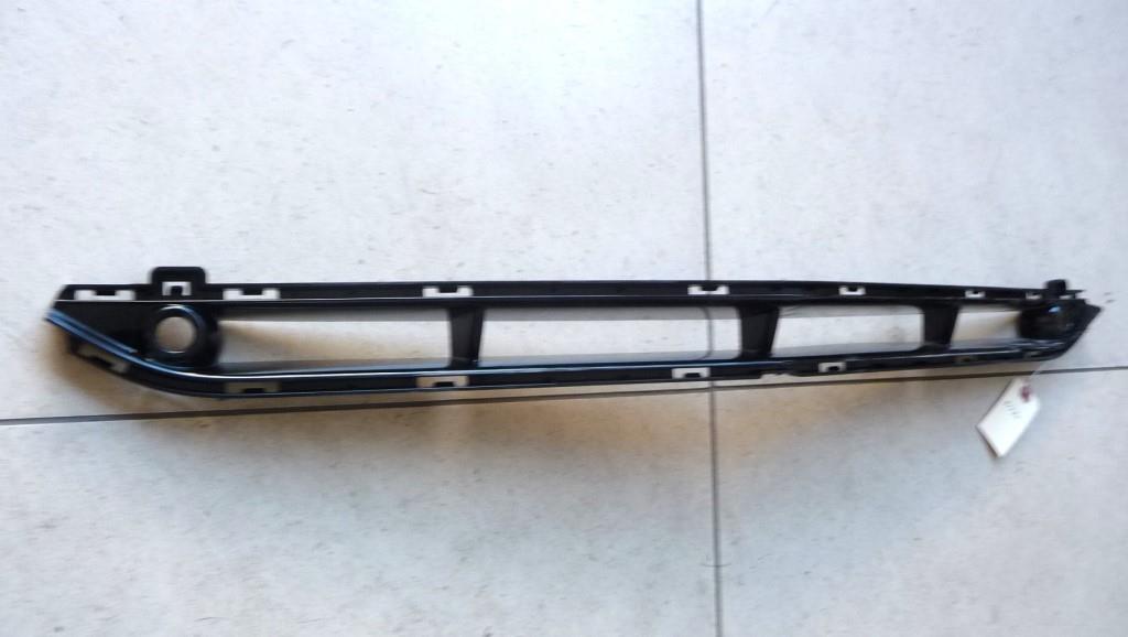 2017 Mercedes Benz C217 Coupe Front Bumper Lower Center Vent ...