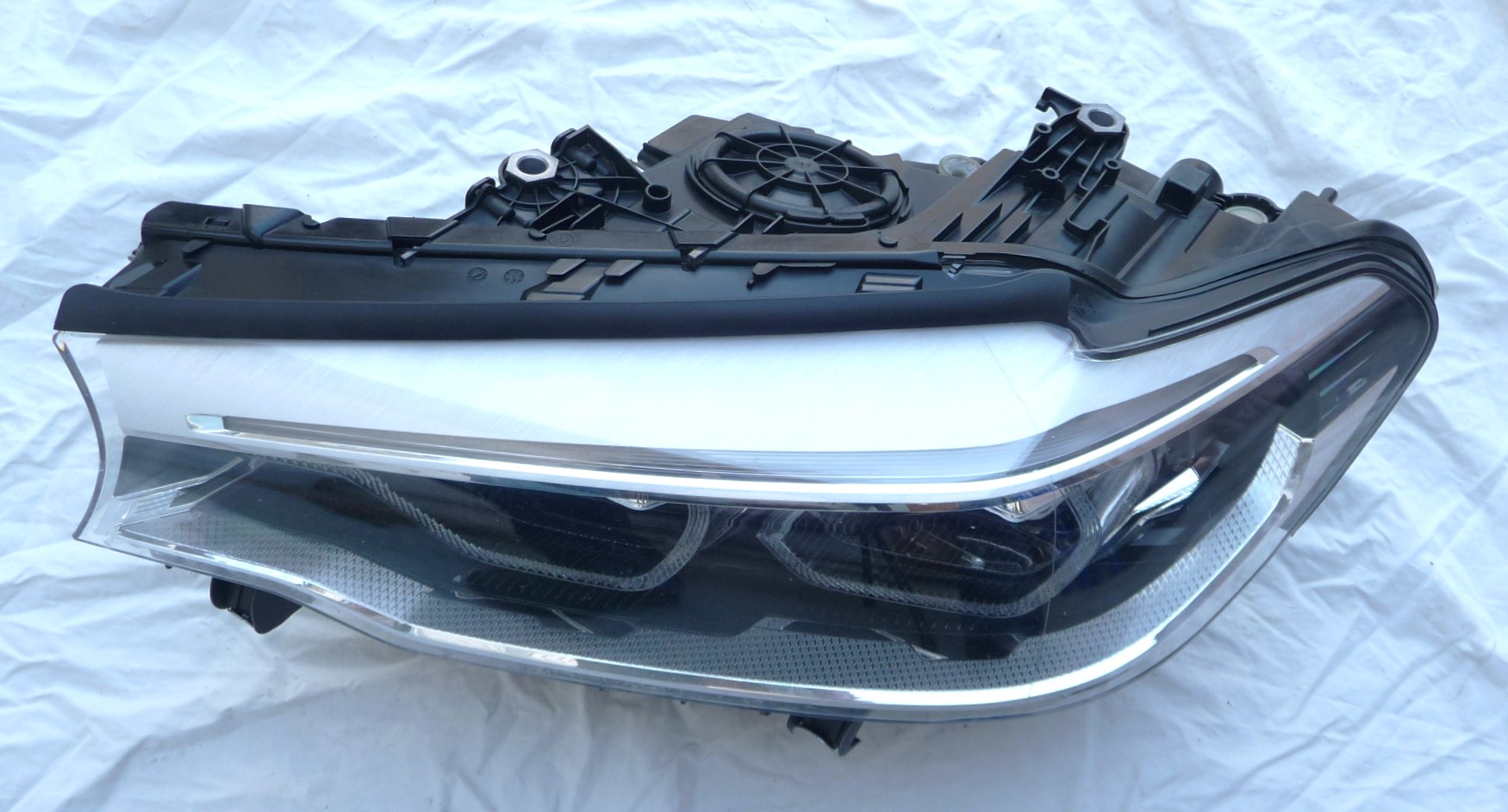 2017-2018 BMW G30 540i 530i M550i Left Driver LED Adaptive Bare ...