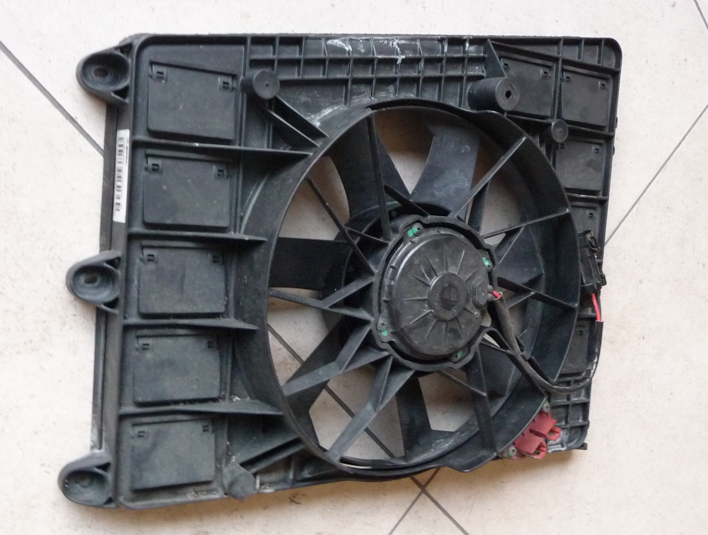 2011-2014 Ferrari F142 458 Italia Spider Left Cooling Fan Assembly ...