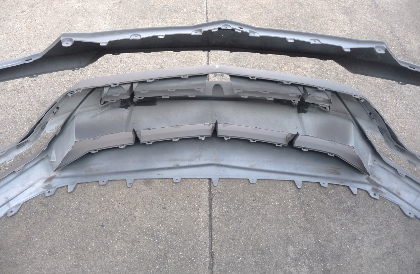 2019-2023 Lamborghini URUS front bumper Upper Cover and Lower Spoiler ...