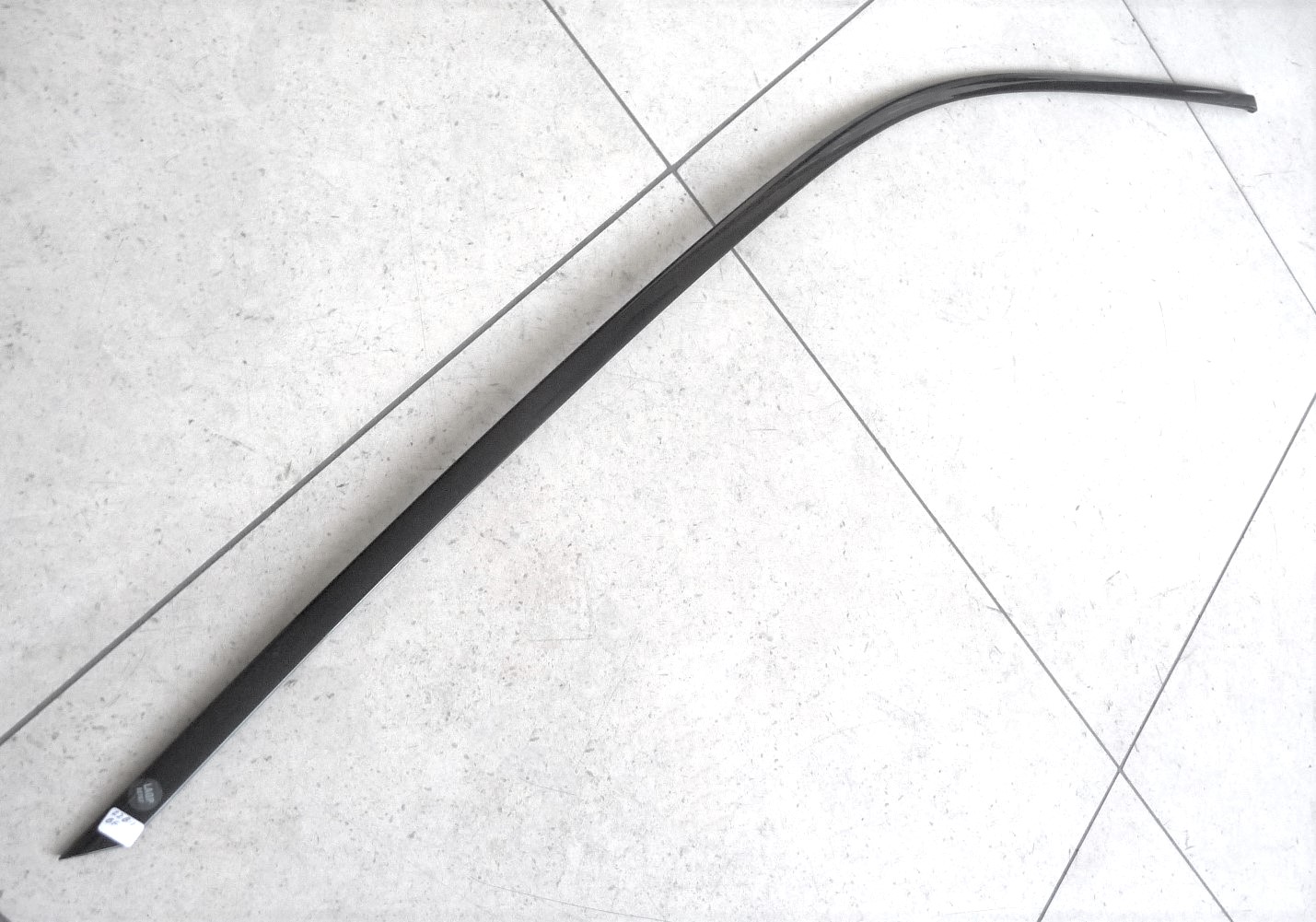 18-19 Rolls-Royce Cullinan Front Left Door Window Frame Cover ...