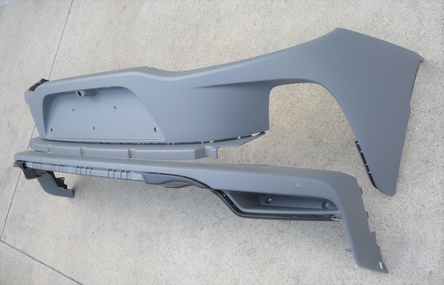 2020 2021 2022 2023 McLaren GT Rear Bumper Upper & Lower Sections ...