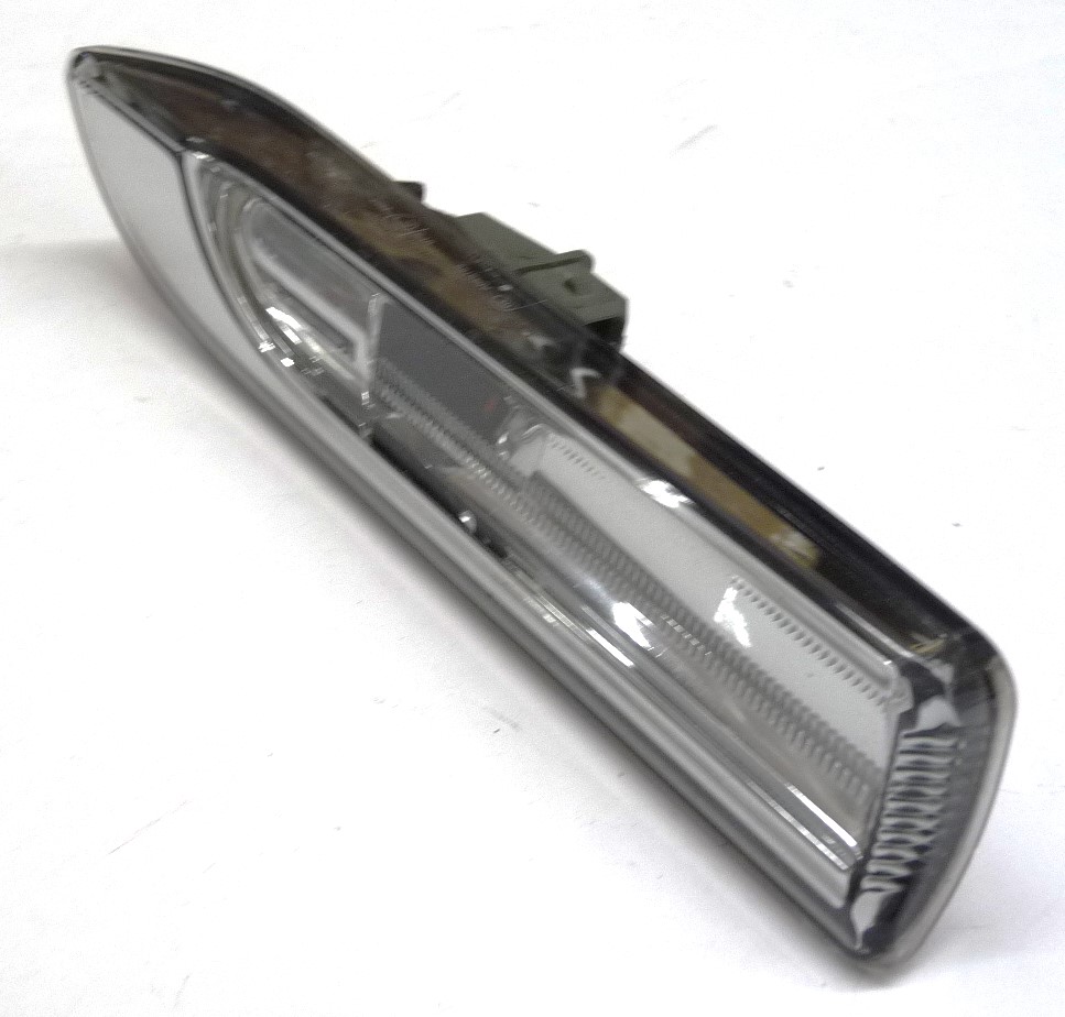 2014-2016 Porsche Panamera Front Right Side Marker Light 97063103402 ...