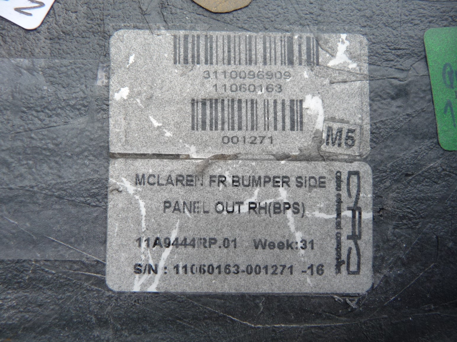 16-17 McLaren 675LT Front Bumper Righ side Panel Cover Carbon Fiber ...