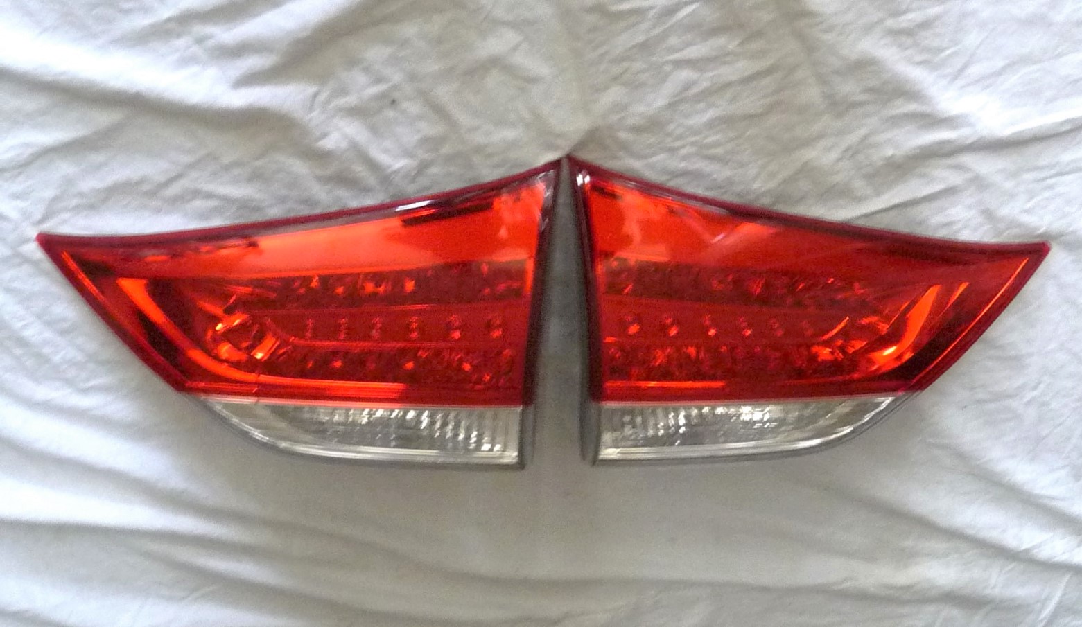 11-14 Toyota Sienna Rear Trunk Left 81590-08011 & Right 81580-08011 ...