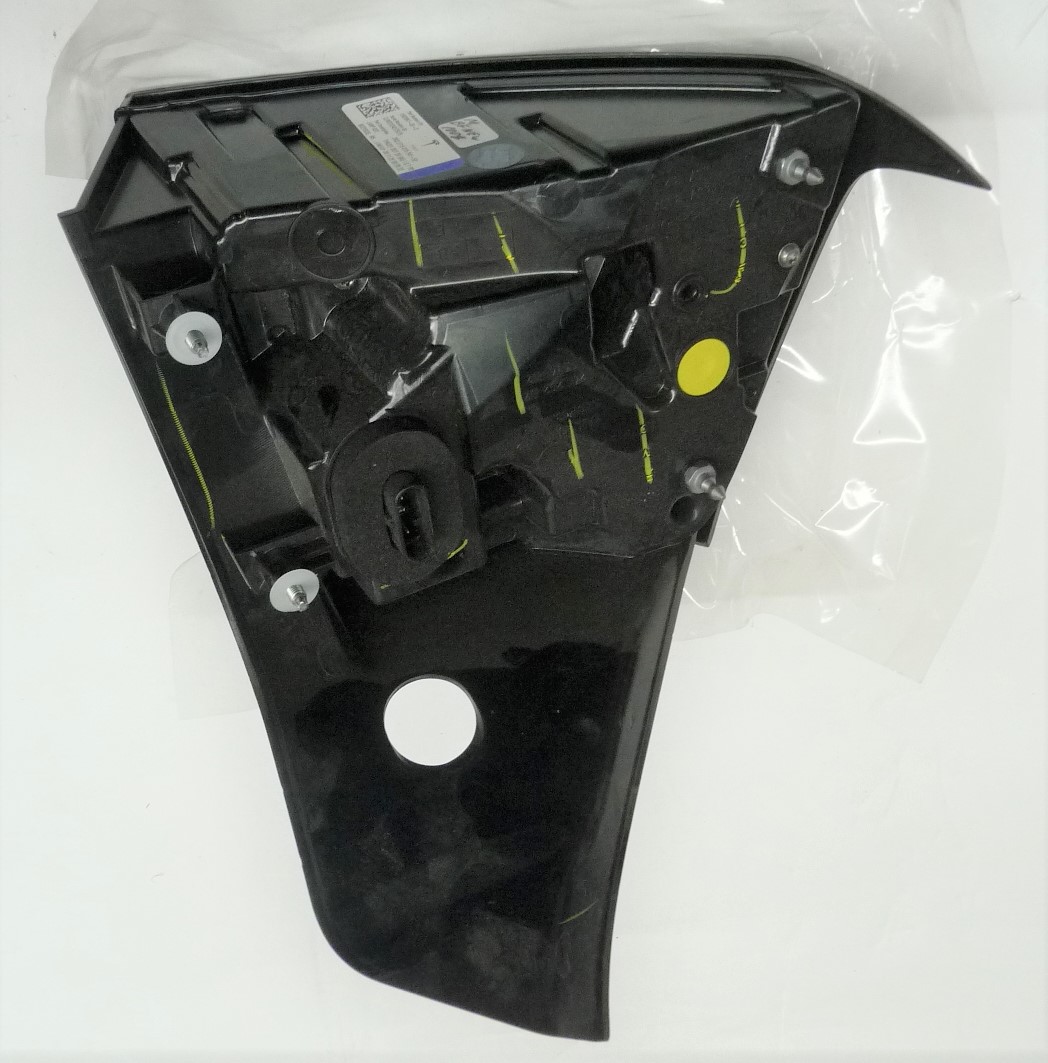 2020-2023 Tesla Model Y Rear Right Outer Tail Light 1502087-00-D OEM A1 ...
