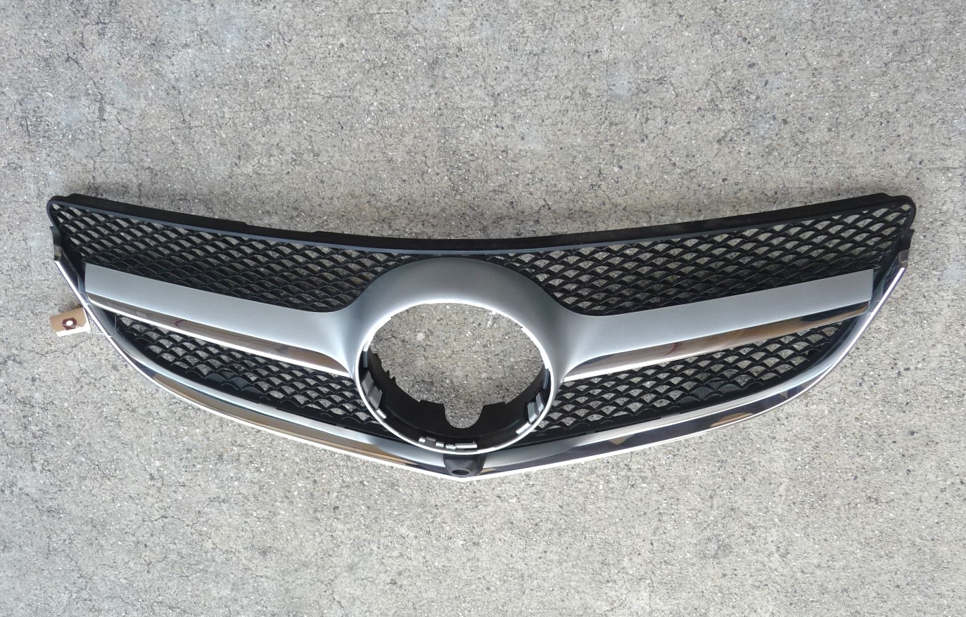 2010-2013 Mercedes Benz C207 Front Bumper Upper Grille A2078802583 OEM ...