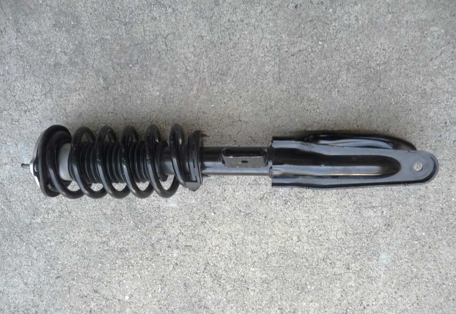 2017-2023 Tesla Model 3 Front Right Side Shock Absorber Strut 1044368 ...