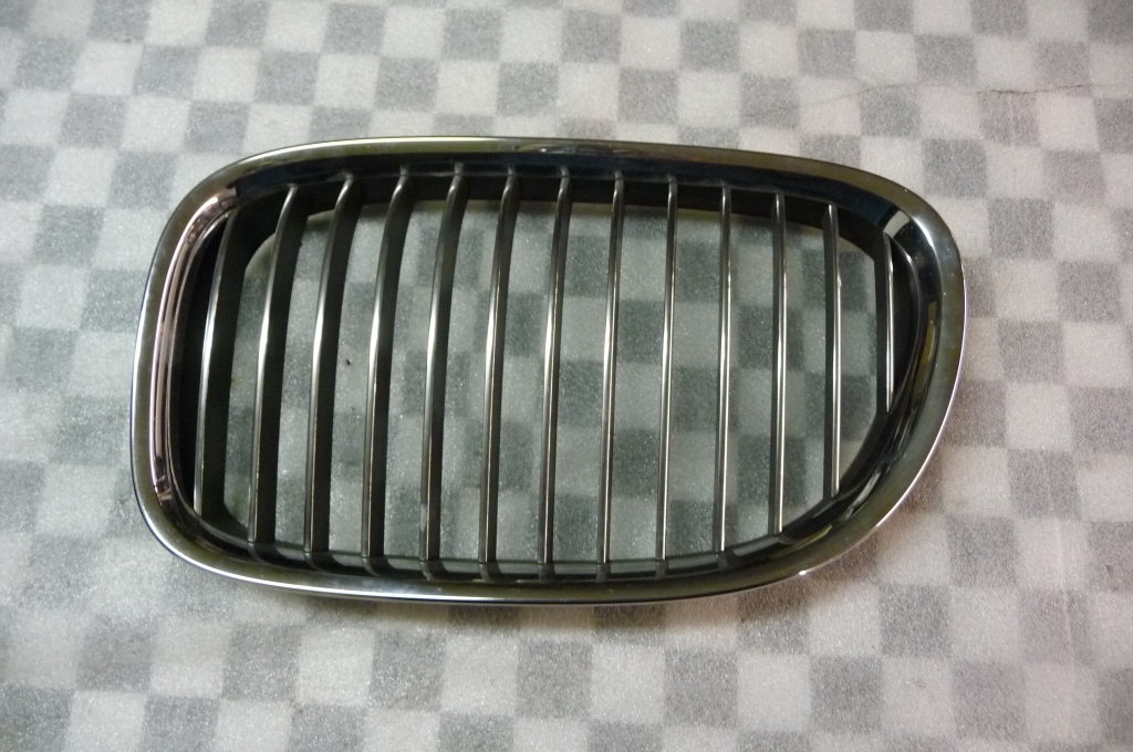 BMW 7 Series Front Left Grill Grille 51117184151 OEM OE | LA Global Parts