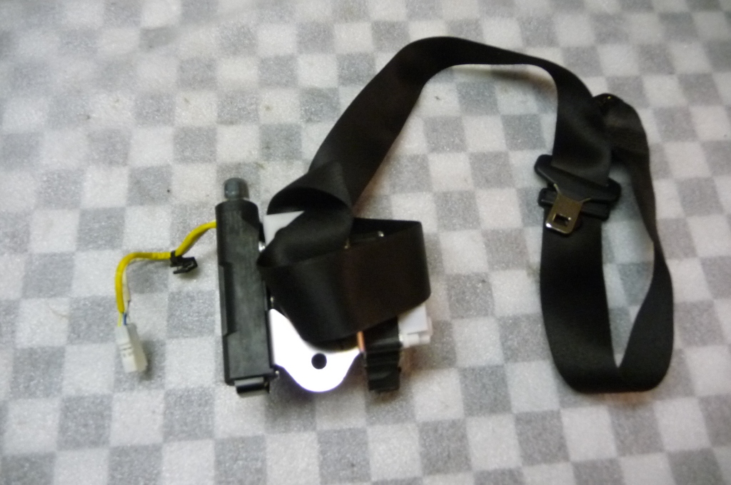 BMW 6 Series M6 Front Right Upper Safety Seat Belt SCHWARZ 72117314140 ...