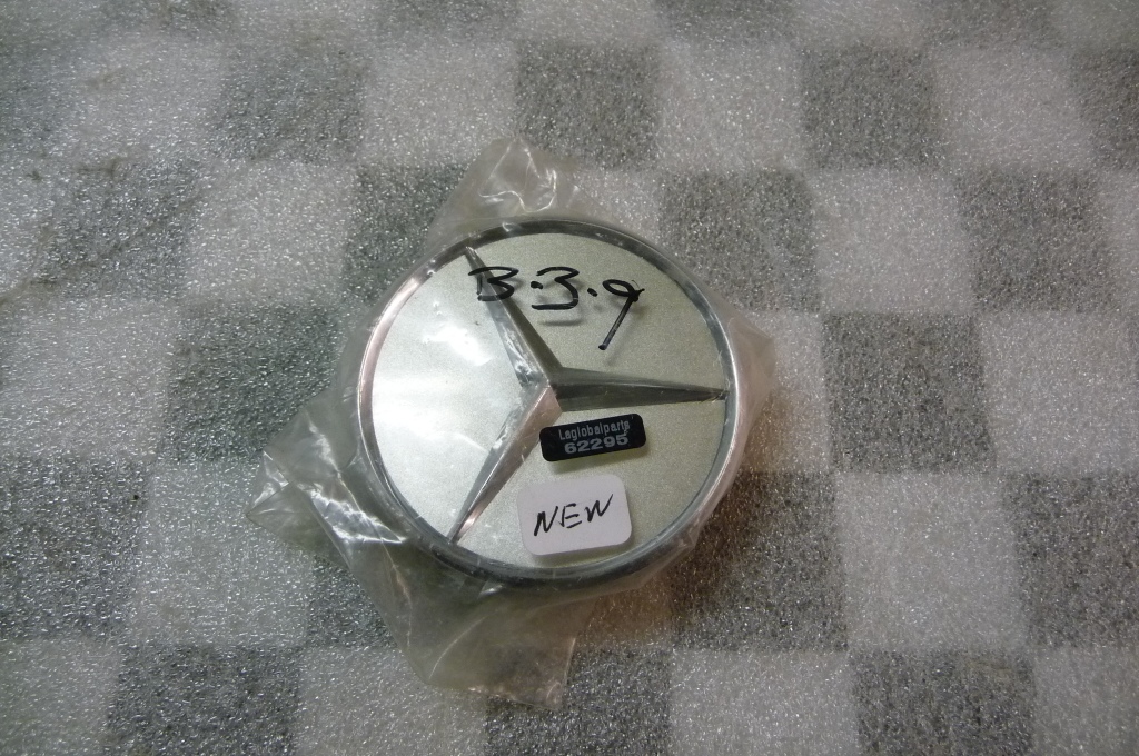 Mercedes Benz Wheel Center Cap **NEW** B66470202 OEM OE | LA Global Parts