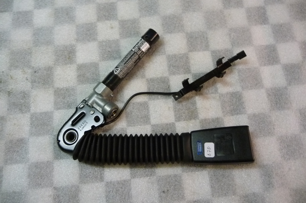 BMW 5 7 Series B7 M5 Front Left Lower Safety Seat Belt Tensioner ...