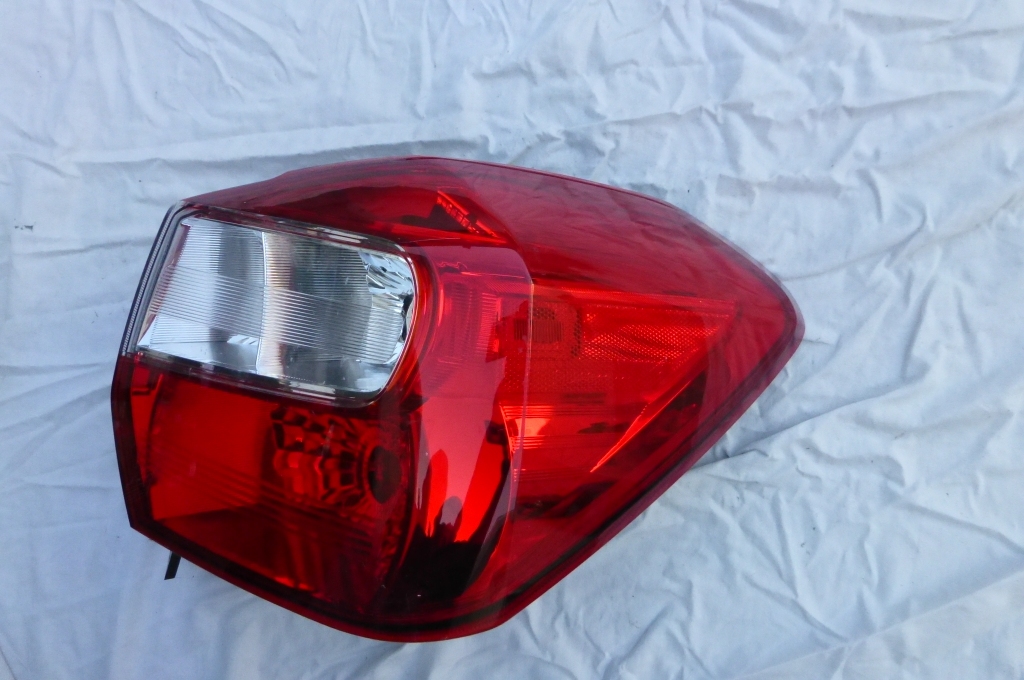 Subaru Rear Right RH Taillight Stop Turn Lamp (repaired) 84201-FJ060 ...