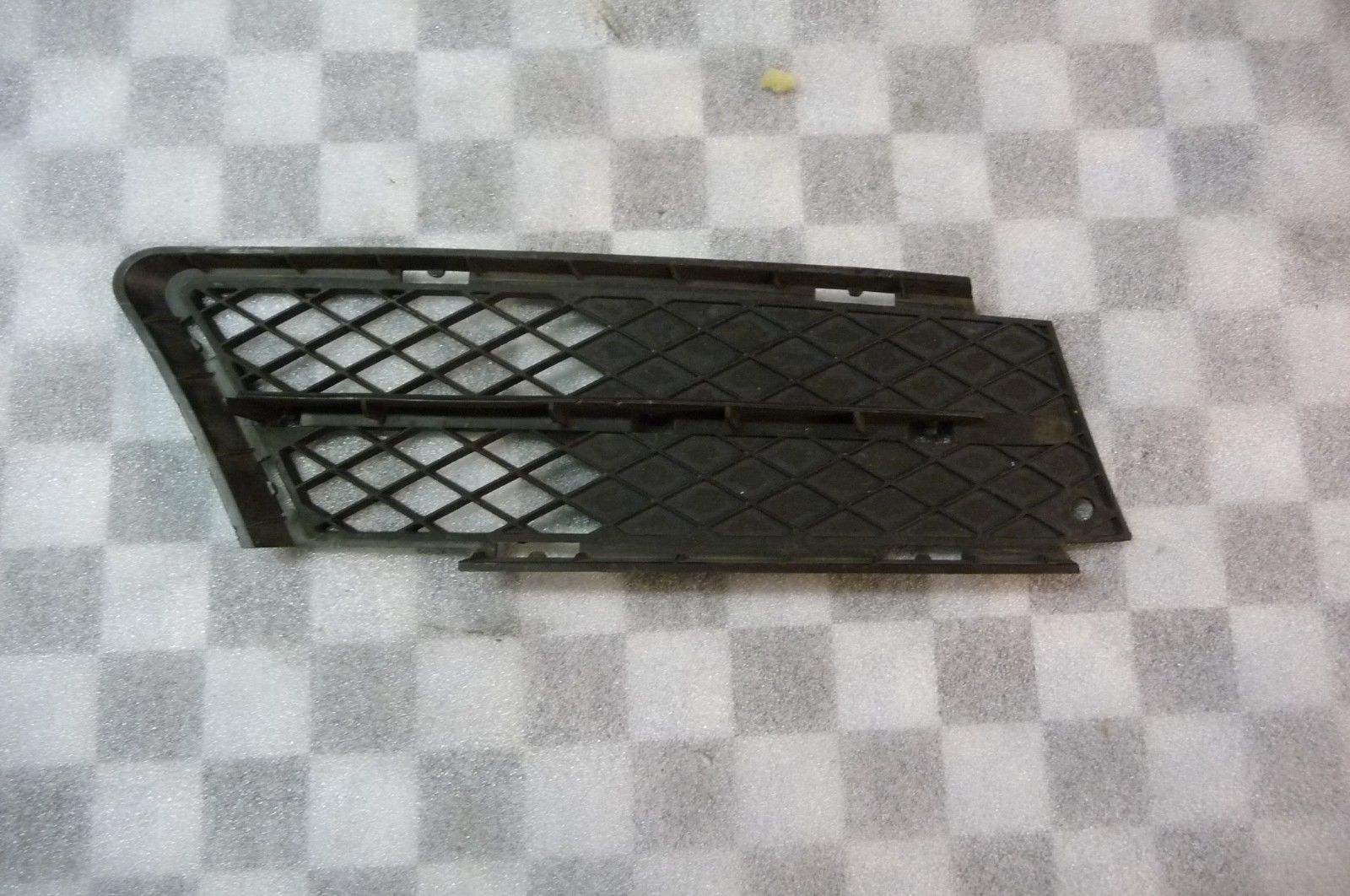 BMW 3 Series Front Bumper Lower Partially Open Right RH Gird Grill ...