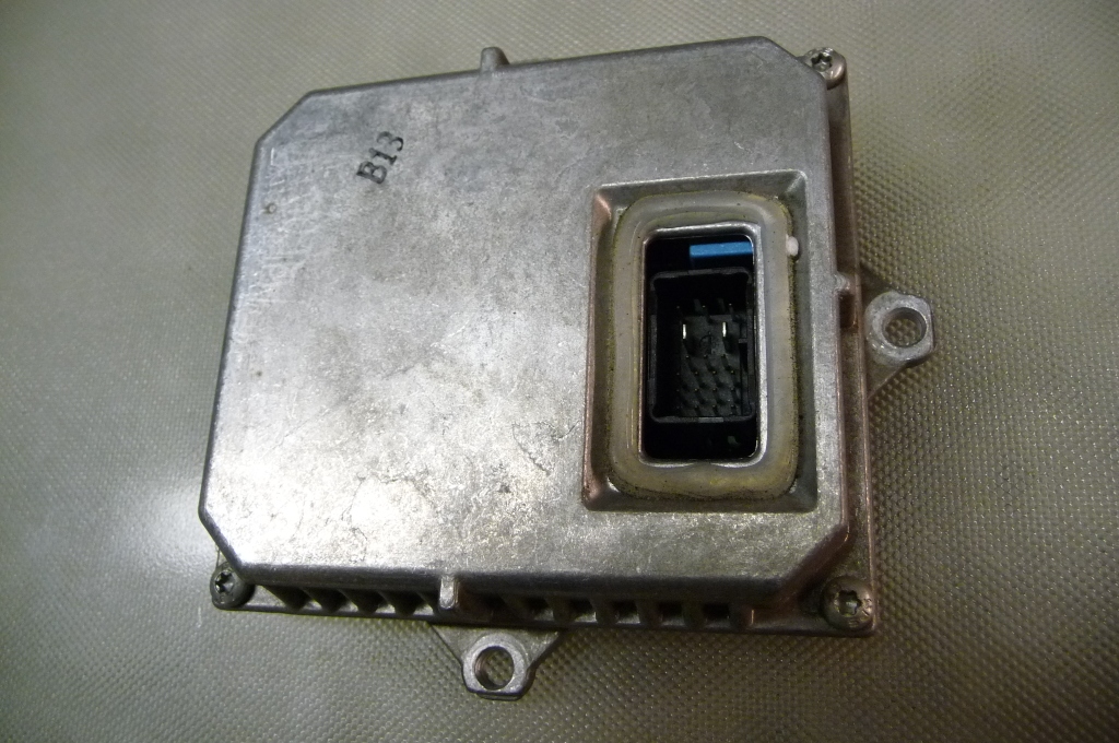 AL HID Xenon Headlight Ballast Control Unit 1307329084 OEM OE | LA ...
