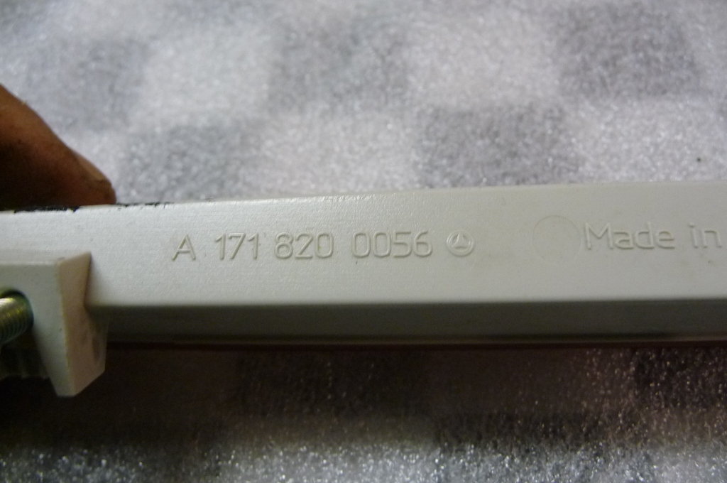 Mercedes Benz SLK Rear Additional Stop Light Lamp A 1718200056 OEM OE ...