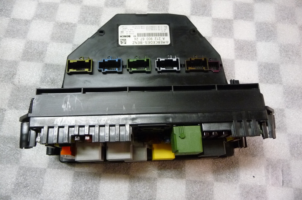 Mercedes Benz E C GL Main Fuse Box BOSCH A 2129006724 OEM OE | LA ...