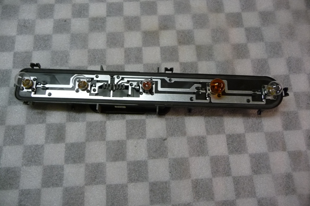 Mercedes Benz Sprinter Rear Taillight Bulb Socket A 9068202664 OEM OE ...