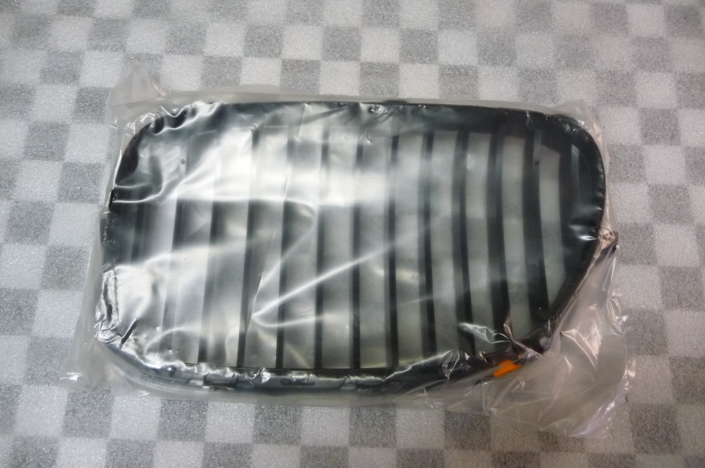 BMW 7 Series Front Right Grill Grille Kidney -NEW- 51117184152 OEM OE ...