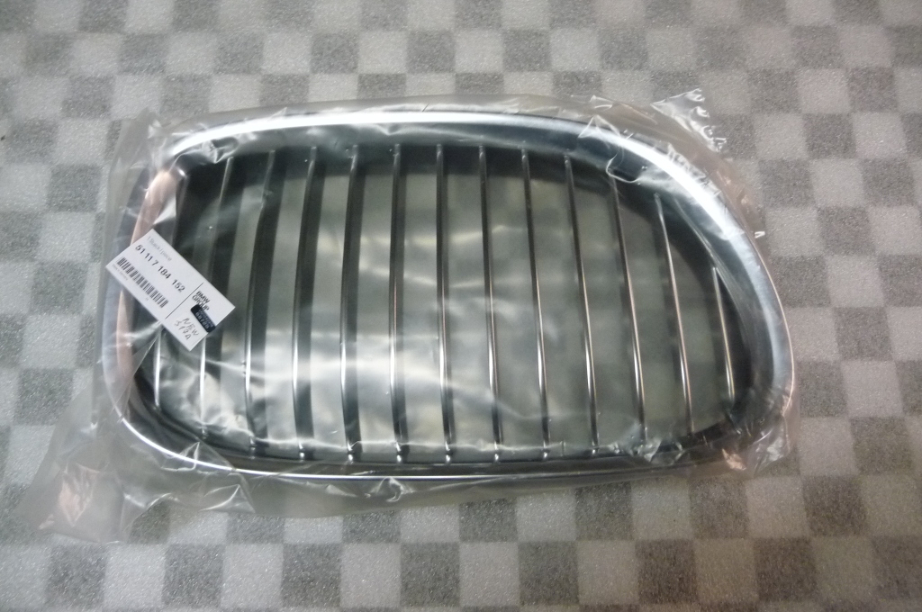 BMW 7 Series Front Right Grill Grille Kidney -NEW- 51117184152 OEM OE ...