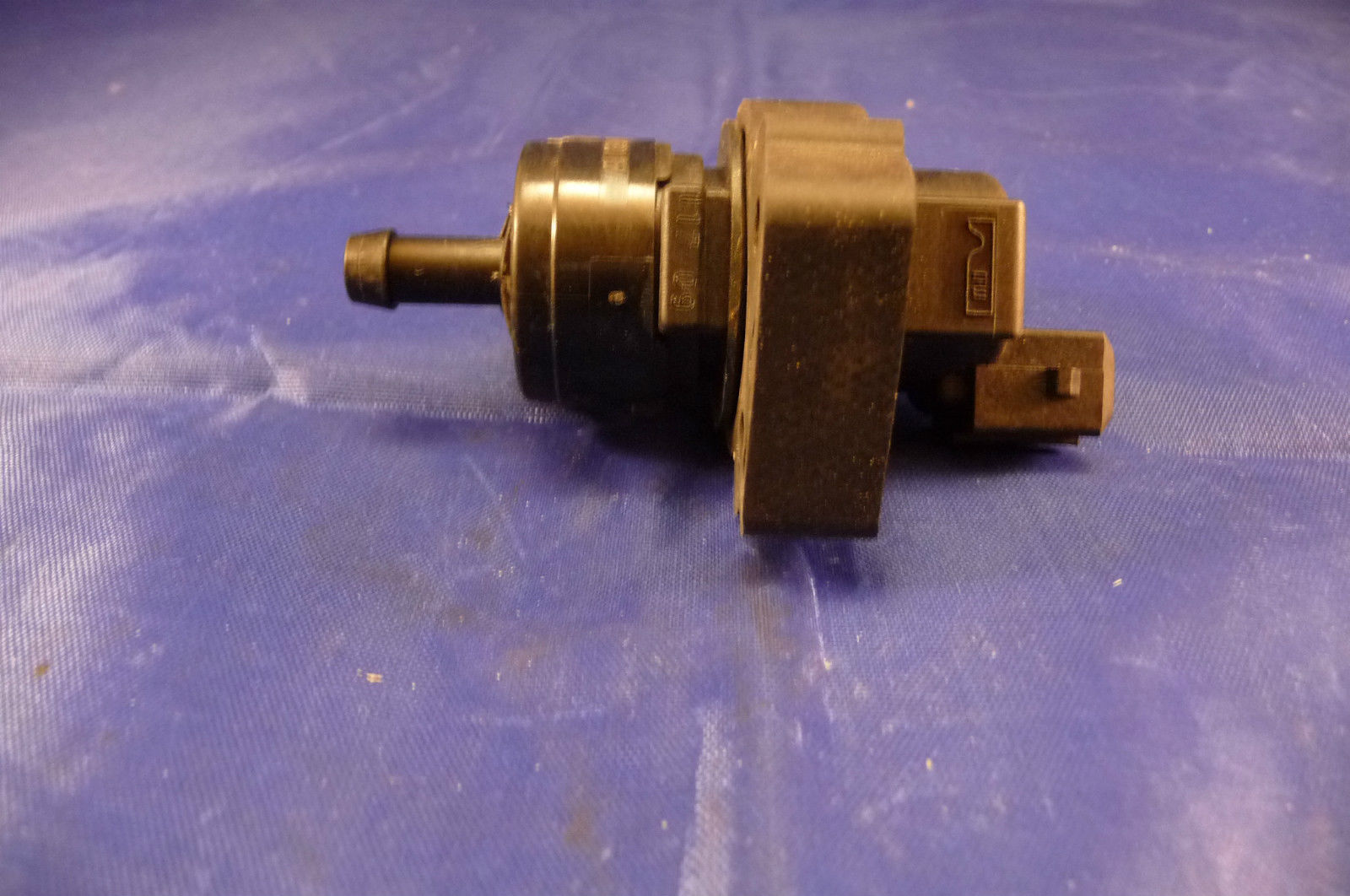 Mercedes Benz Purge Valve 2124702493 OEM OE | LA Global Parts