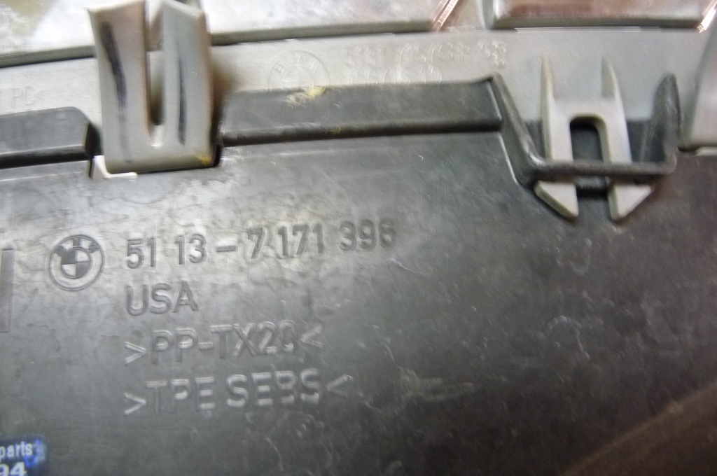 BMW X5 X6 E70 E71 Front Right RH Grill Grille 51137171396 OEM OE | LA ...