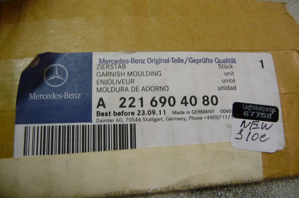 Mercedes Benz S Class Front Right Fender Garnish Moulding -NEW ...