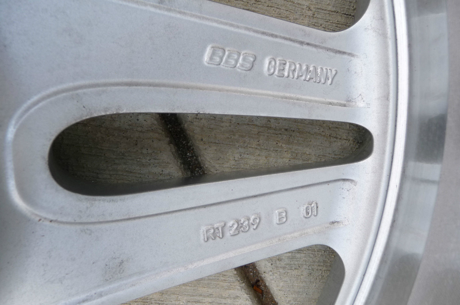 Ferrari 612 Scaglietti Rear Wheel Rim 10"J X 19" EH2 199137 OEM OE | LA ...