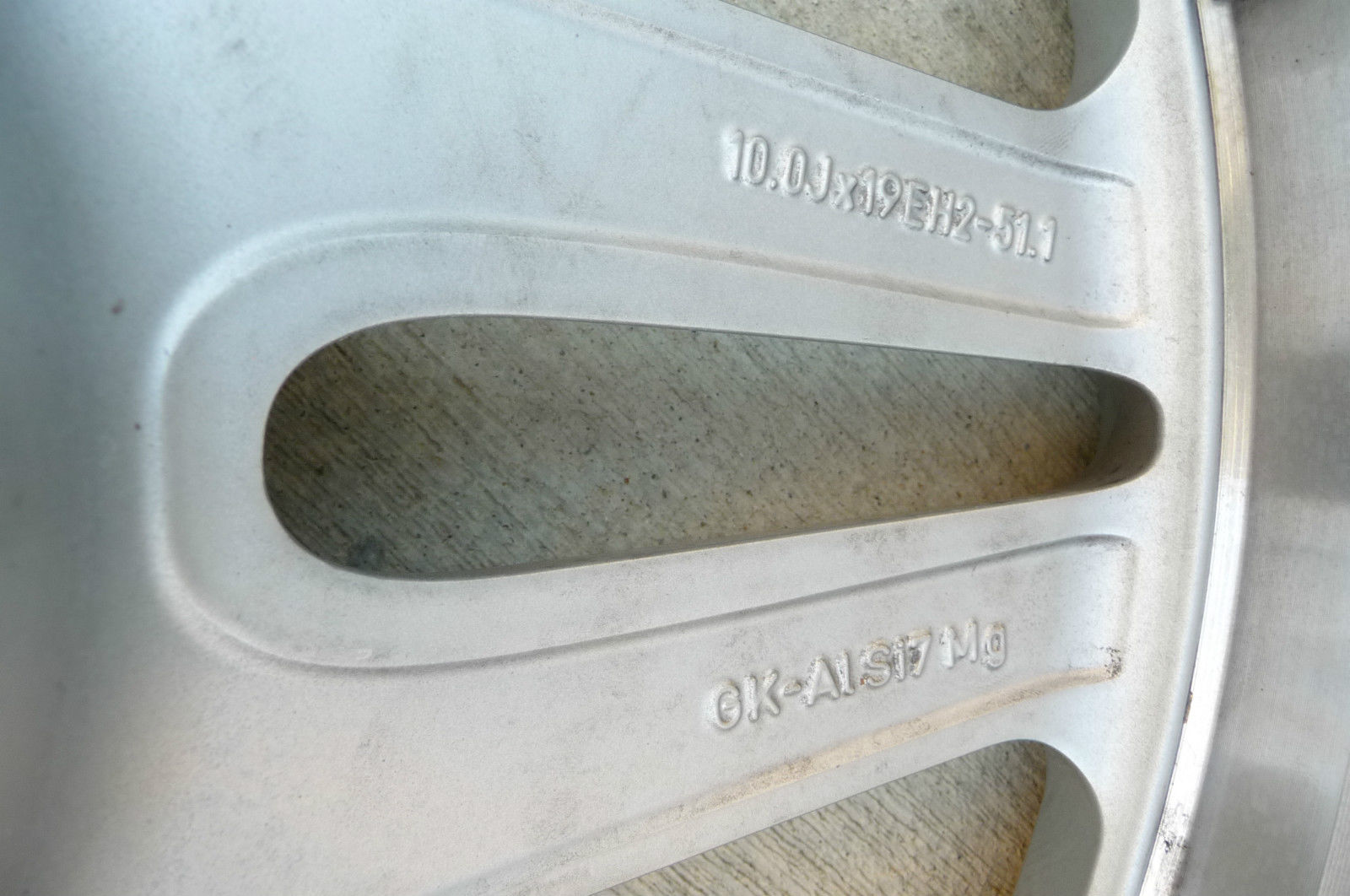 Ferrari 612 Scaglietti Rear Wheel Rim 10"J X 19" EH2 199137 OEM OE | LA ...